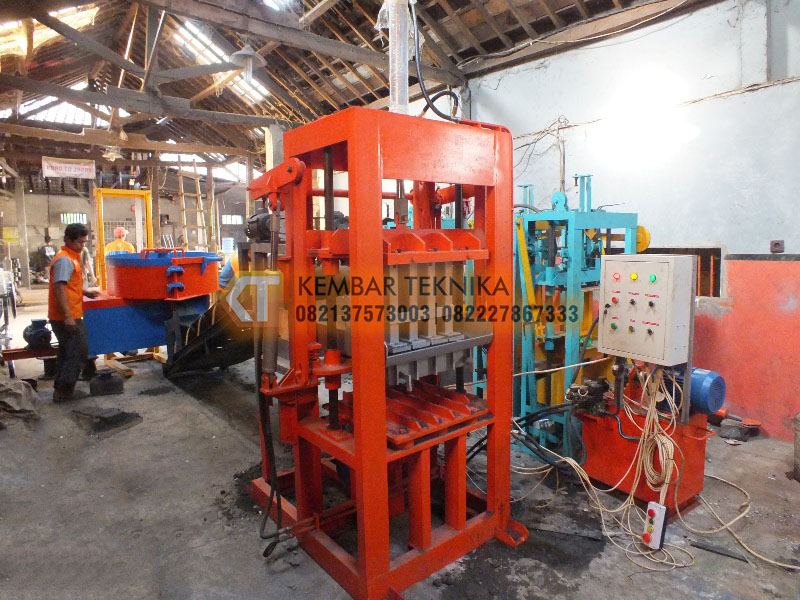 Mesin Cetak Paving Block Otomatis