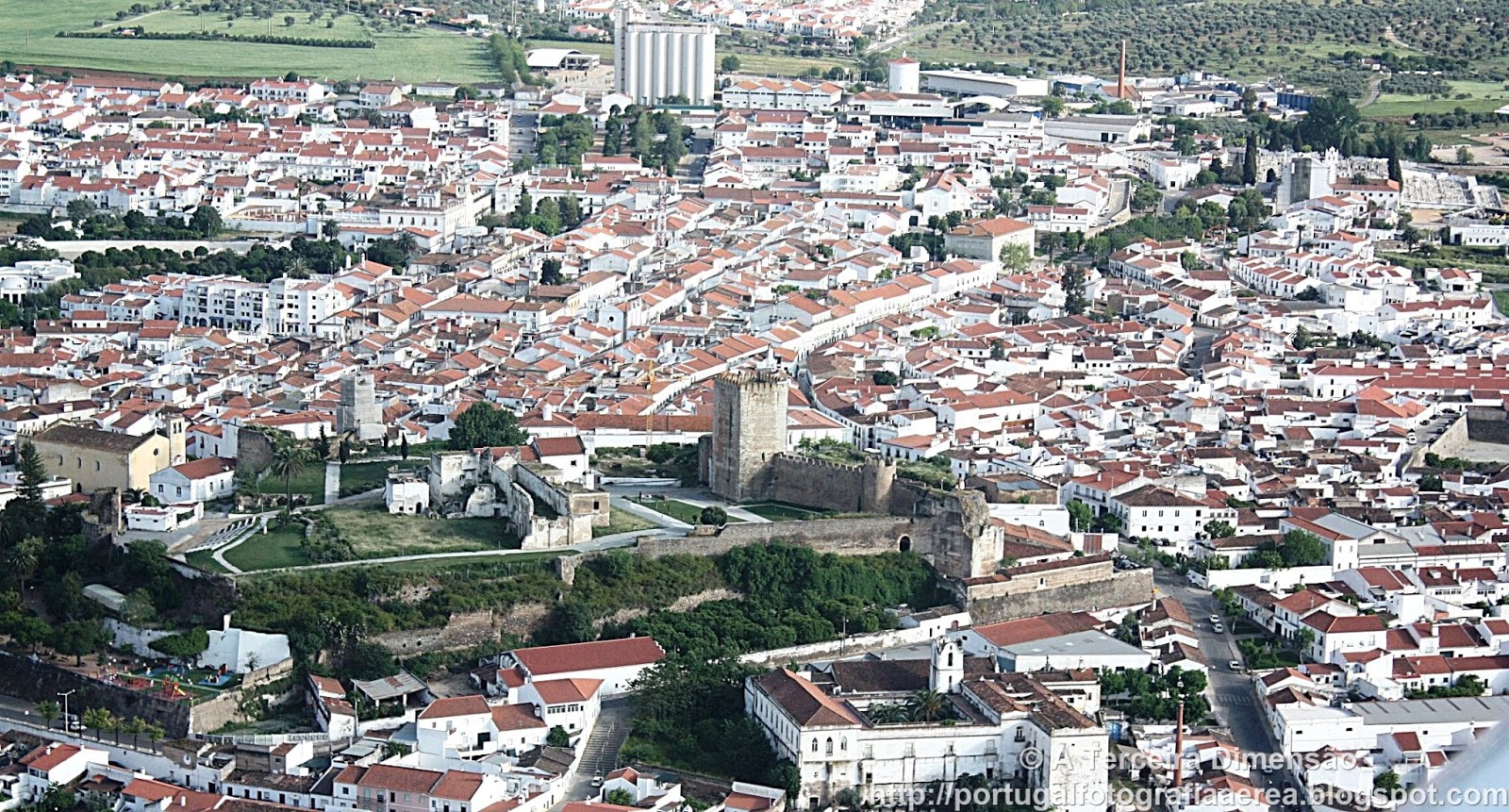 A Terceira Dimensão: Moura