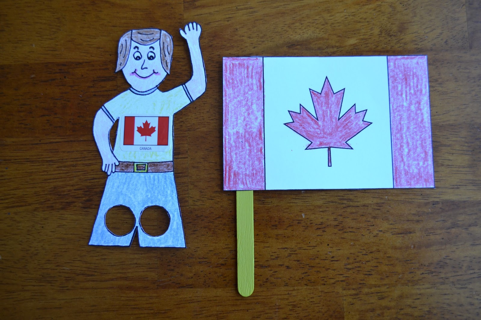 East Coast Mommy: ECM Kids' Craft Club - #16 {Canada Day Crafts}