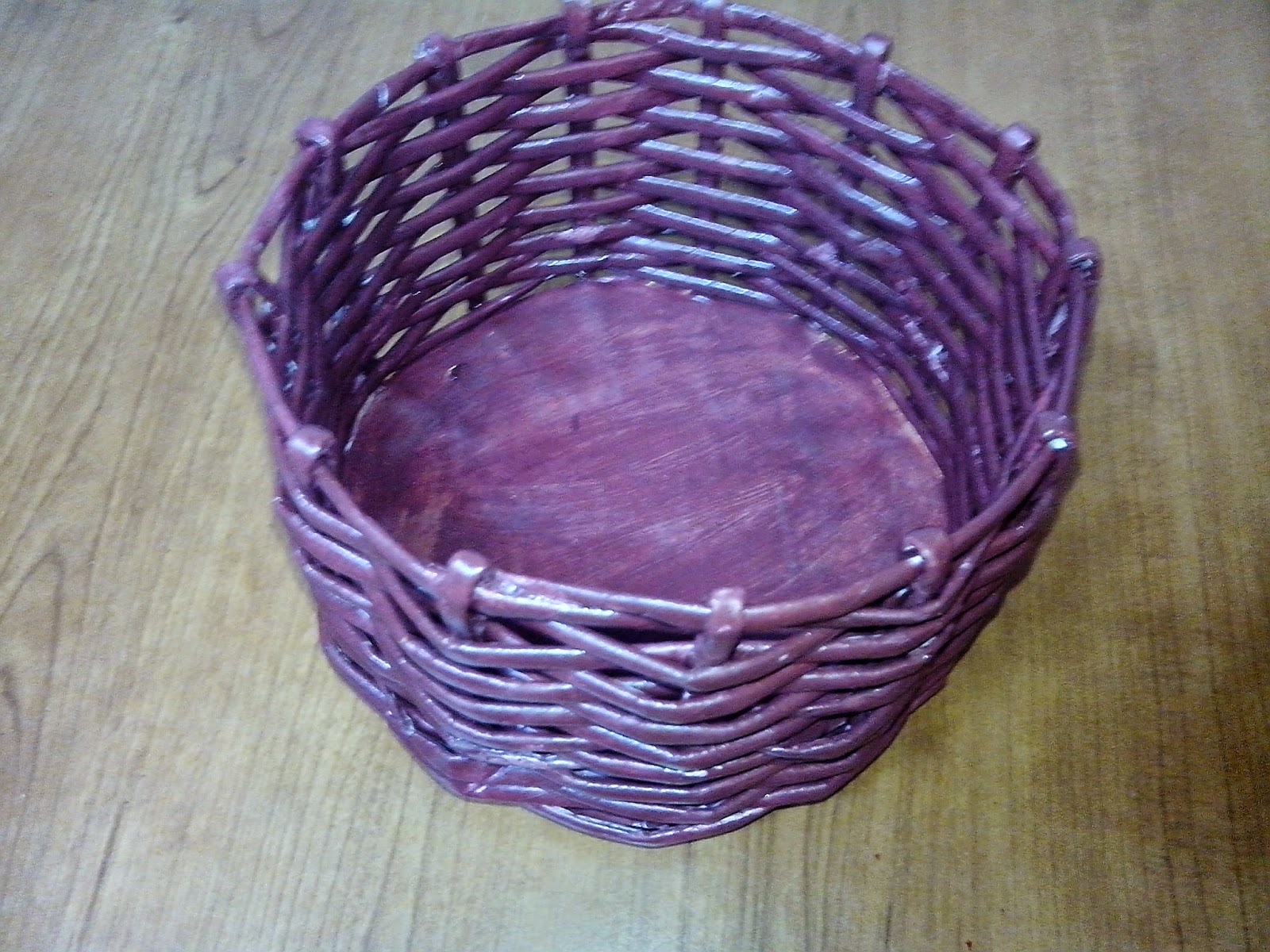 Handmade: Cosulet din hartie reciclata