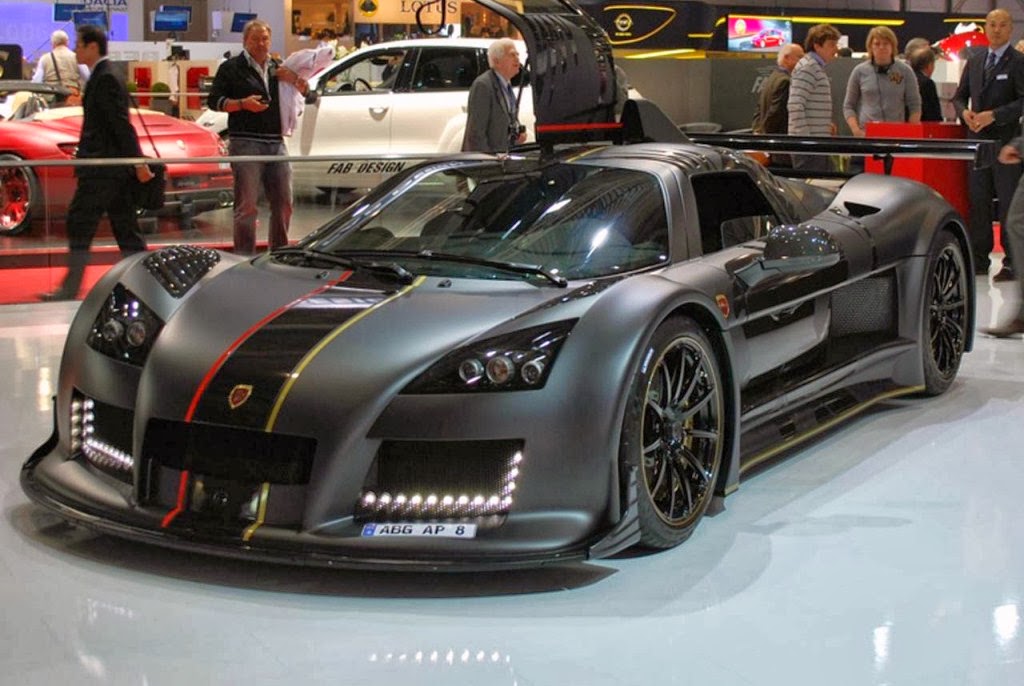 Gumpert Apollo R FullScreen Photos