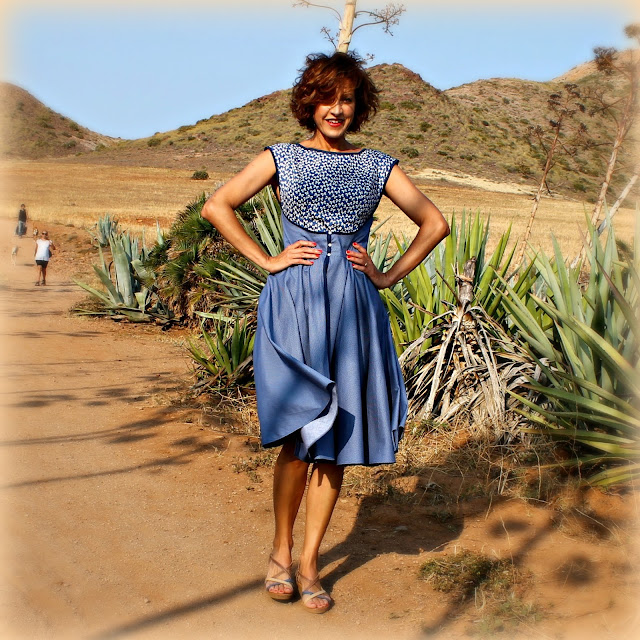 Butterick Retro '52 Wrap Dress 4790 pattern review by Merche