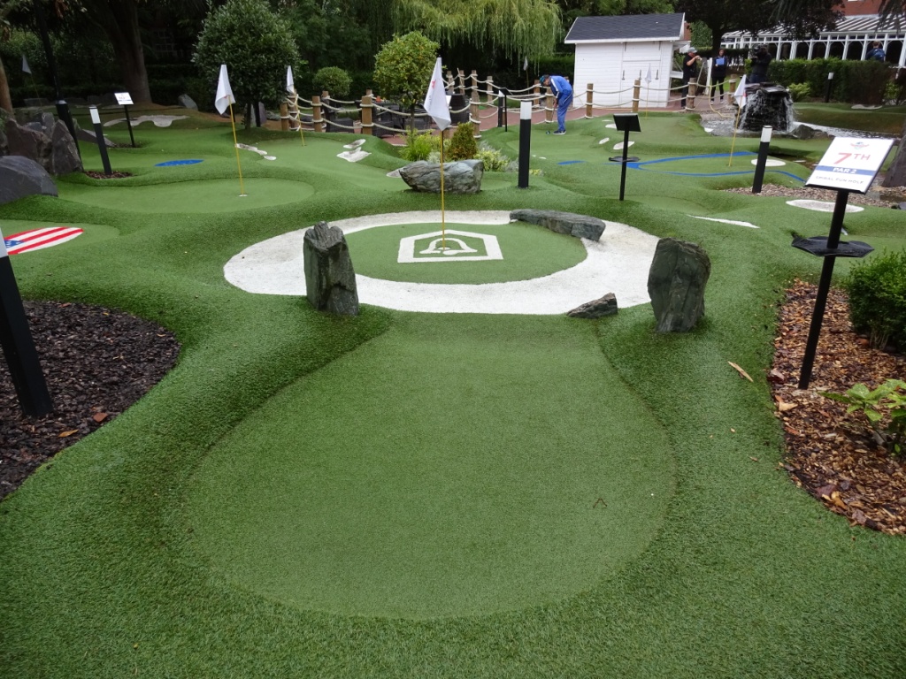 The Ham and Egger Files: Ryder Legends Mini Golf at The Belfry in ...
