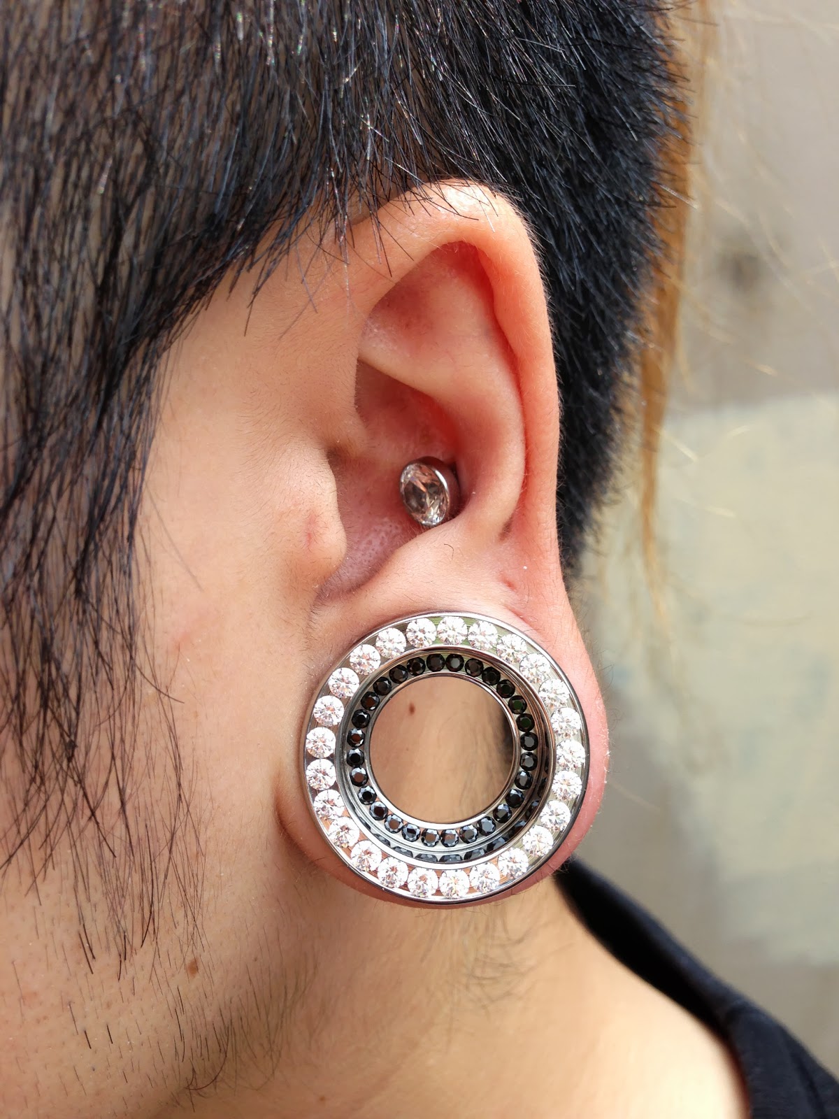 NINE BODY PIERCING BLOG: Double Orbit Eyelets!!!!!!!!