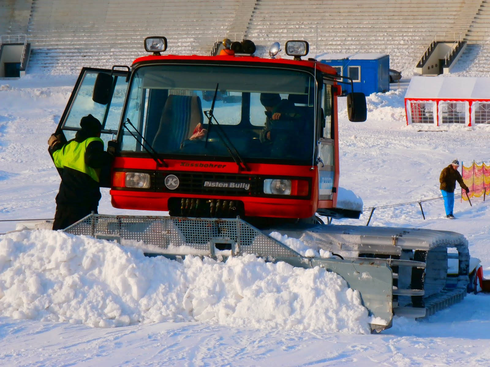Tallinn Weather: Pistenbully PB 200 D Snow Groomer - Tallinn Song ...