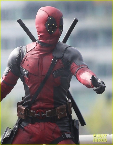 Bagaimana Mata Pada Topeng Deadpool Boleh Bergerak?