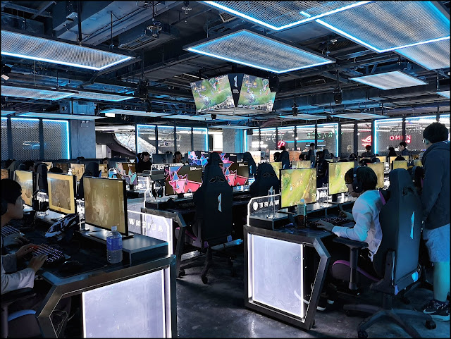 旺角新場 CGA 電競館 全亞洲最大型 Cyber Games Arena CGA eSports Stadium 24小時營業 VR 體驗 ...