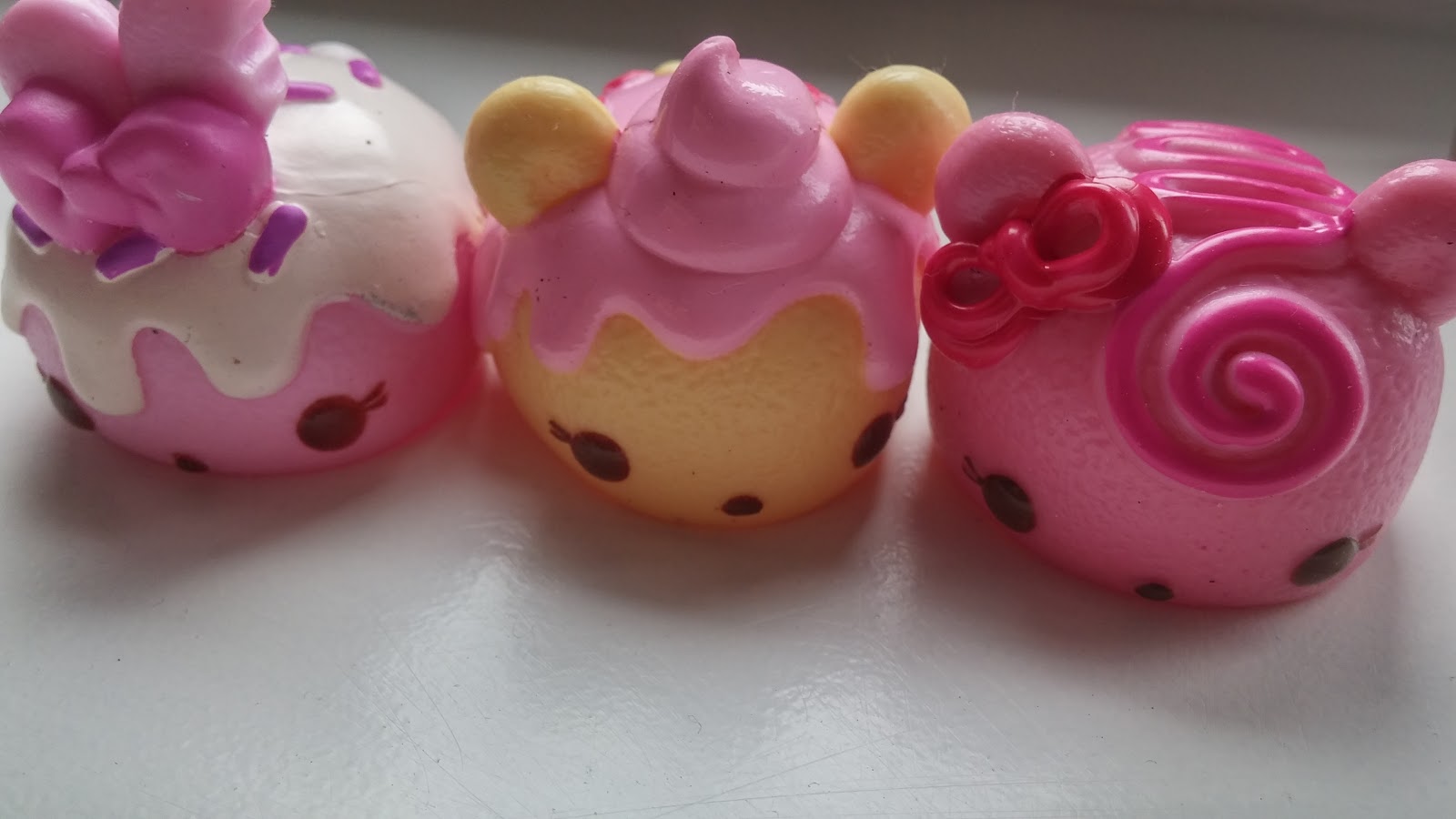 Review : Num Noms - This day I love.......
