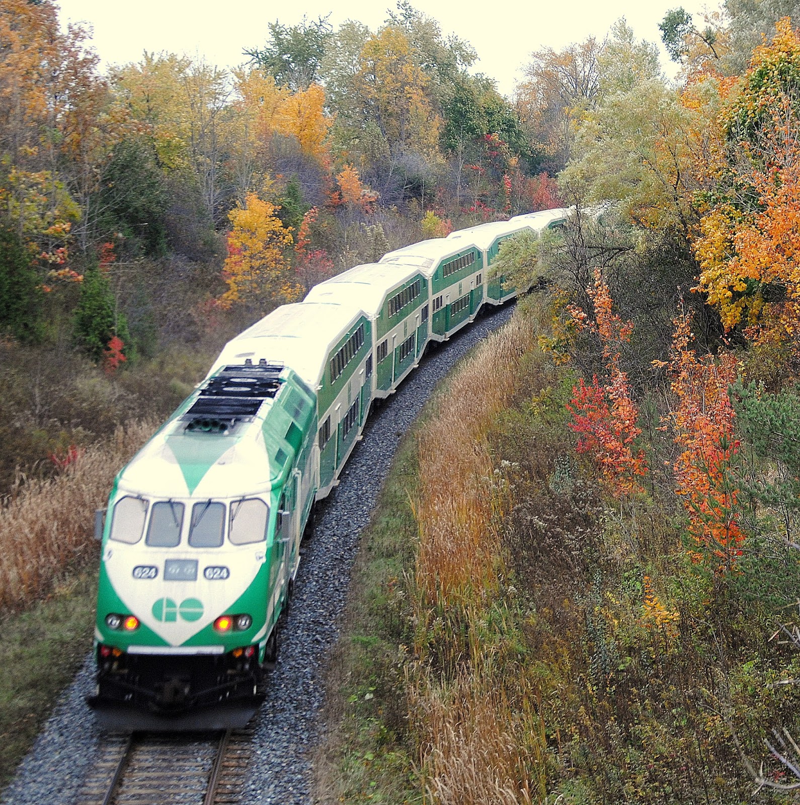 Camera on King & Aurora : 2nd GO Train track through King City