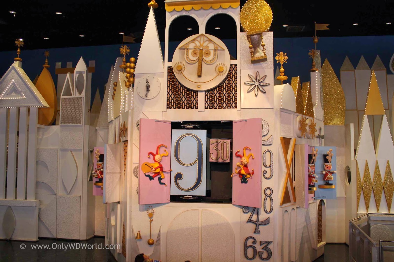 Disney World Classic Attraction - "it's a small world" | Disney World ...