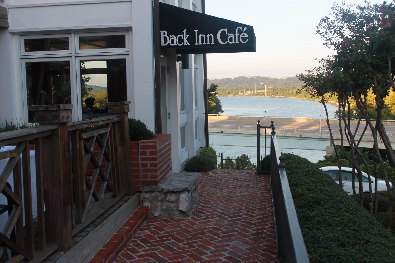 All Things O'Natural: Let's Talk GOOD EATS: Chattanooga's BACK INN CAFE