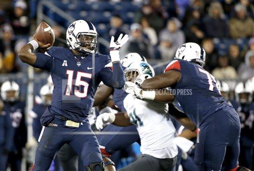 The New Haven Register Blogs: Ramblings from The Runway: UConn's ...