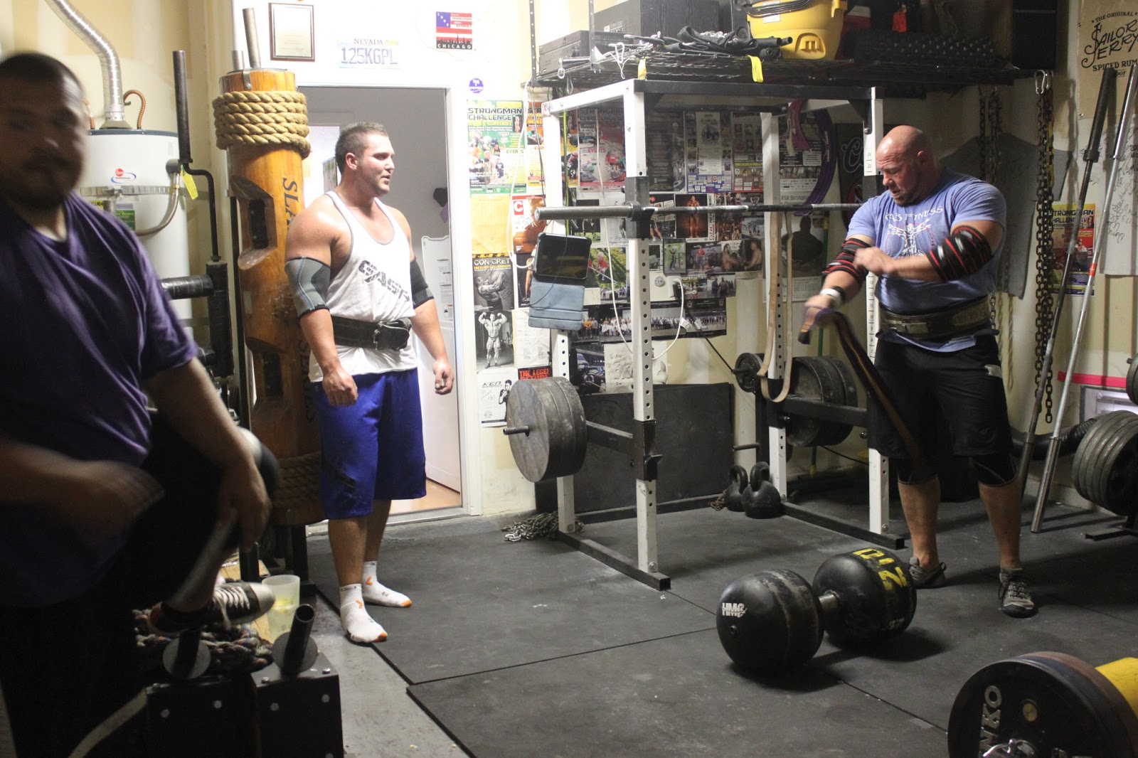 Strongman log: 23.7.2013 Log and Shield Carry with "The Best's"