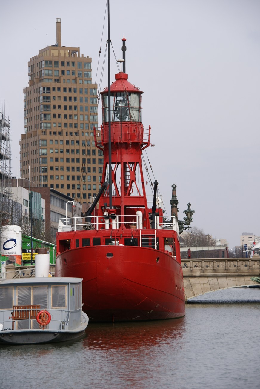 Neal's Lighthouse Blog: LV11, Trinity House Lightship, Maritime Museum ...