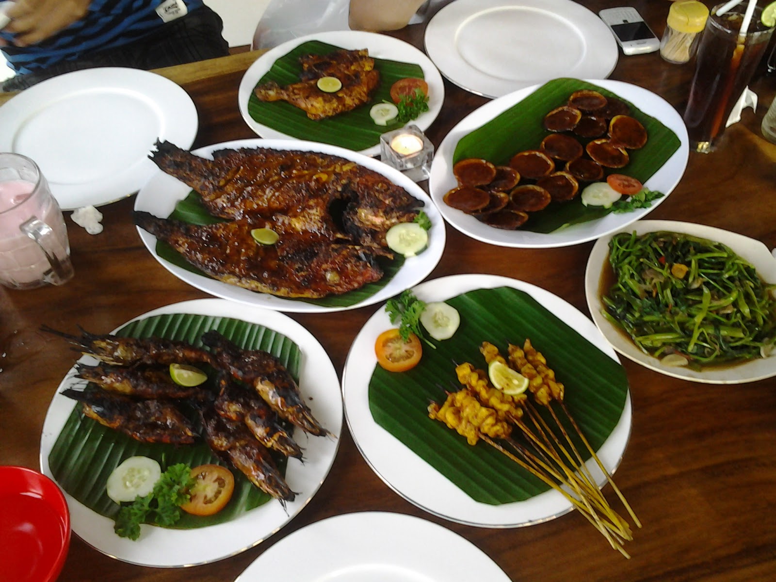 Warung Subak, Seafood Restaurant - Wisata Kuliner Indonesia