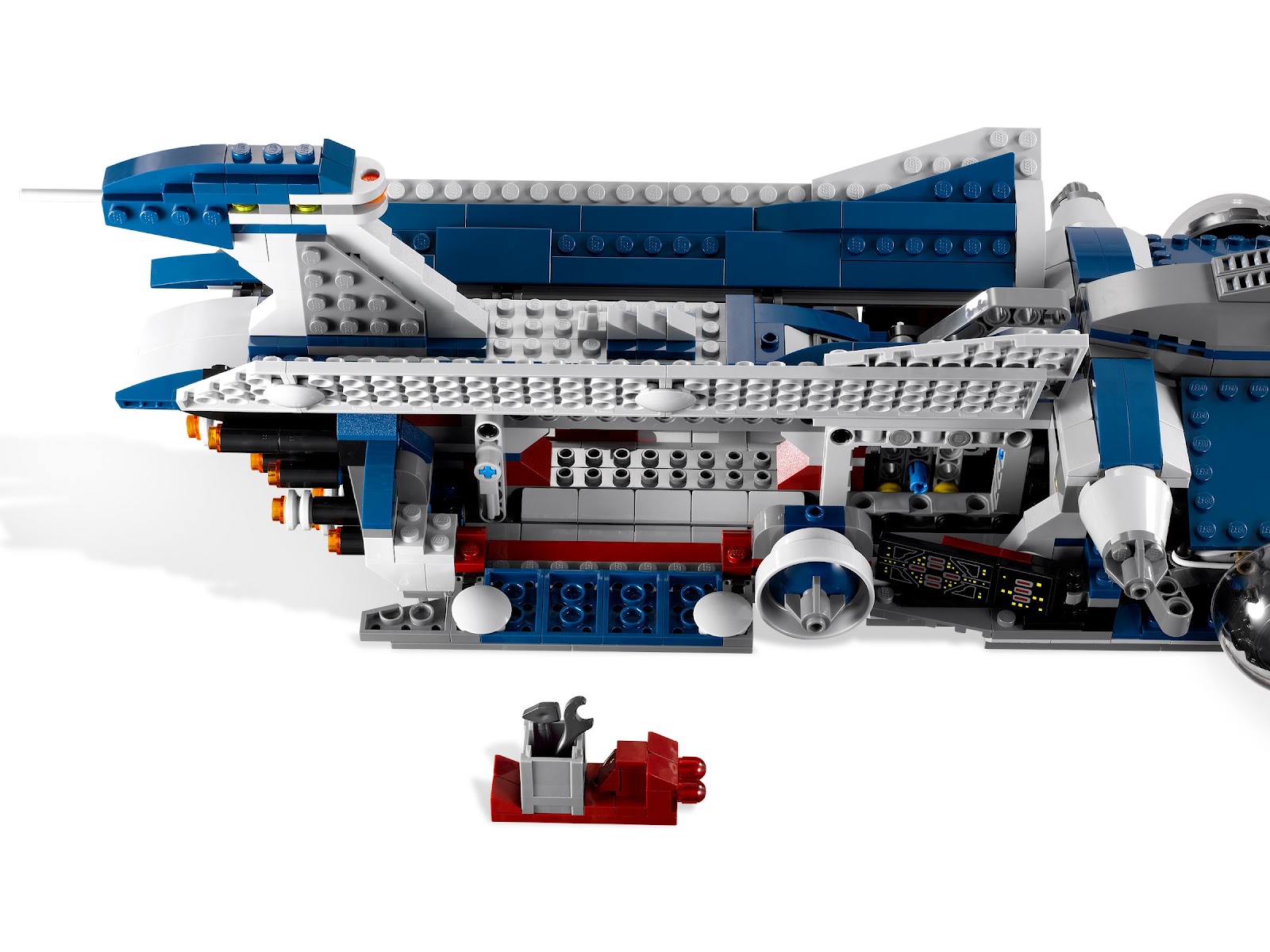 onetwobrick27: LEGO set database: set database: LEGO 9515 the malevolence