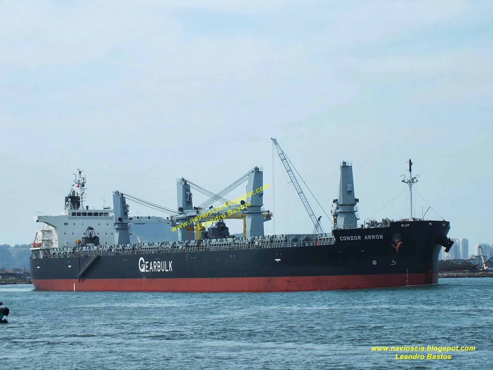 Navios de Santos & CIA: Navio CONDOR ARROW