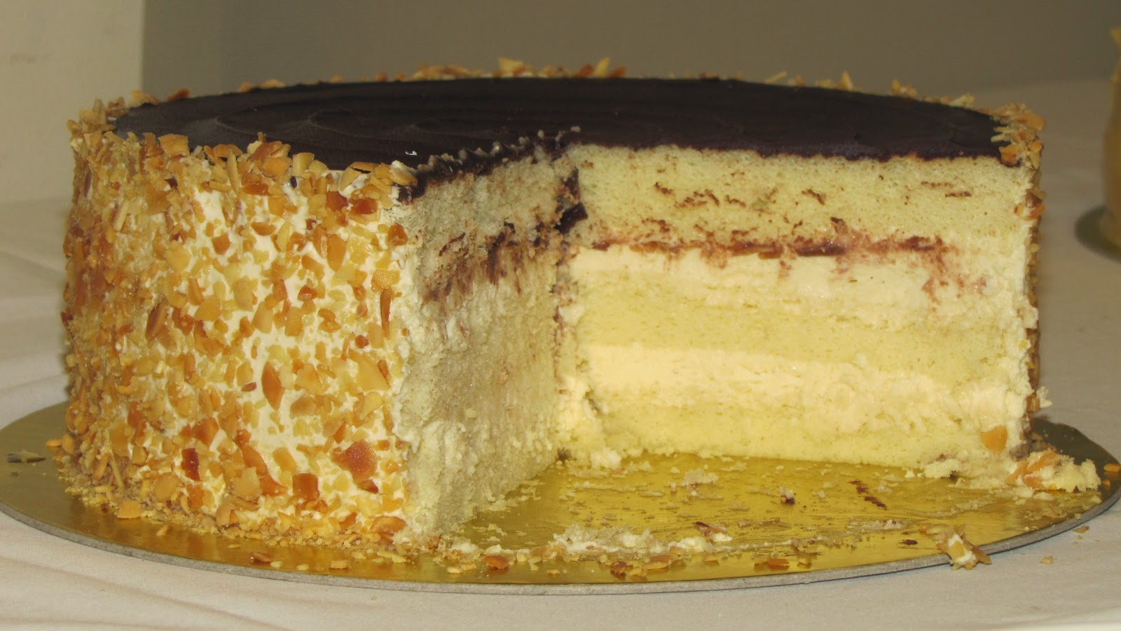 Cebu Cardinal Bakeshop - Food, Travel and Whatevs