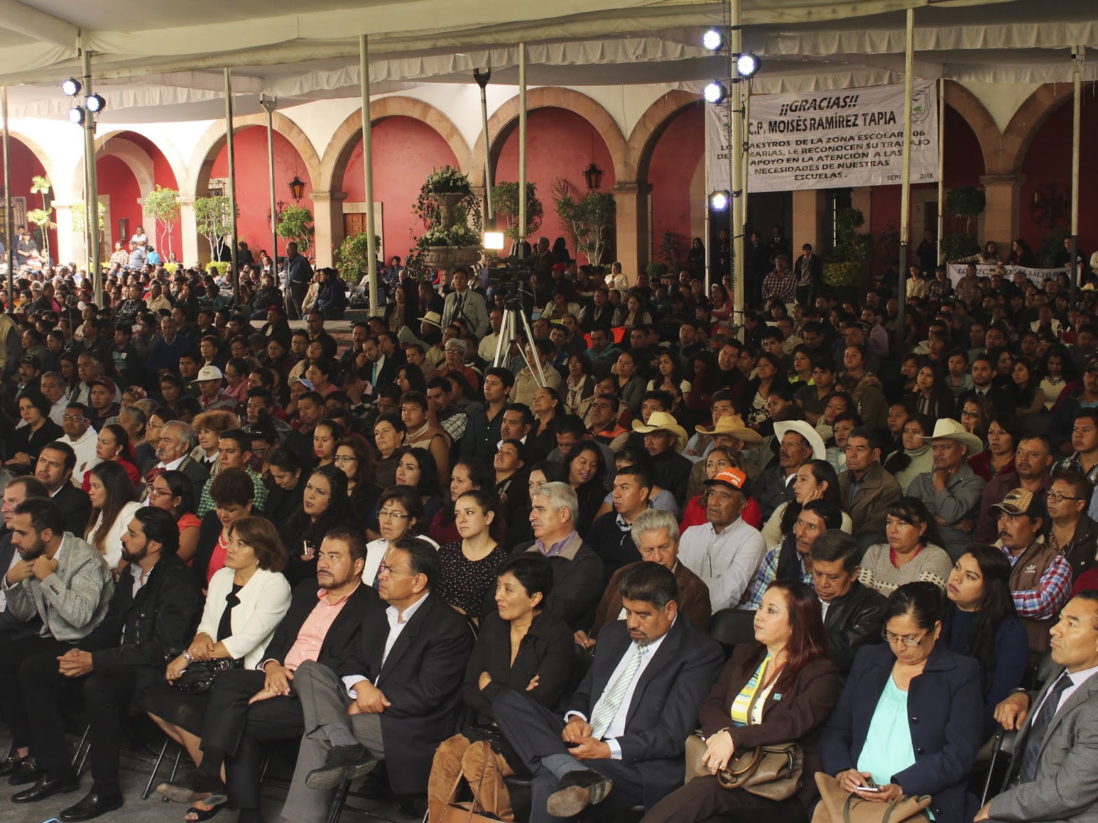 PULSO: RINDE SEGUNDO INFORME DE GOBIERNO EN TEPEJI DEL RÍO, MOISÉS ...