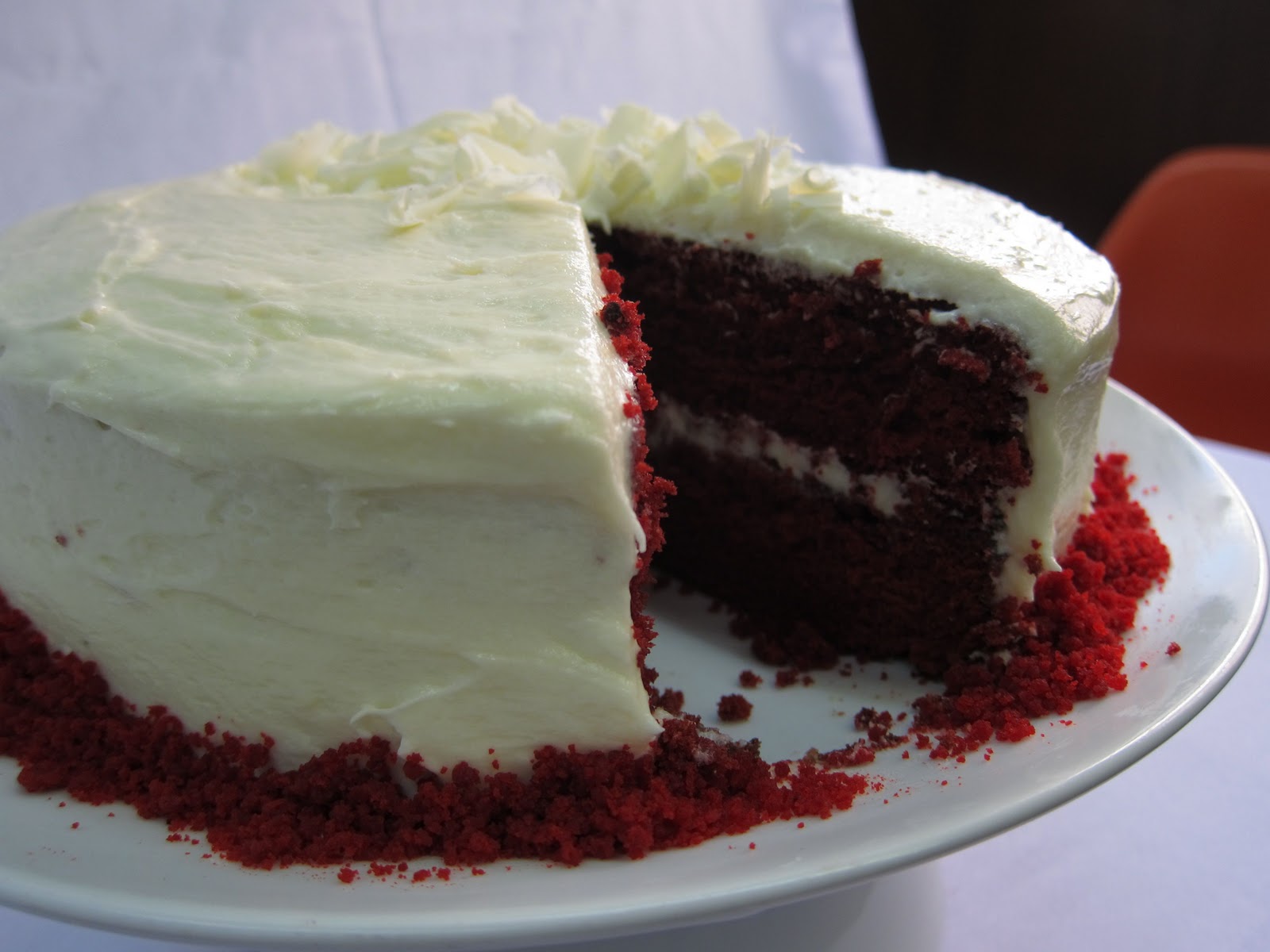 Red velvet cake .... so colorful and so good! | munchin' in manila