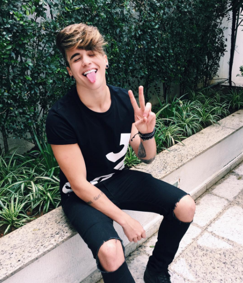 Lovely Boys: Alex Mapeli