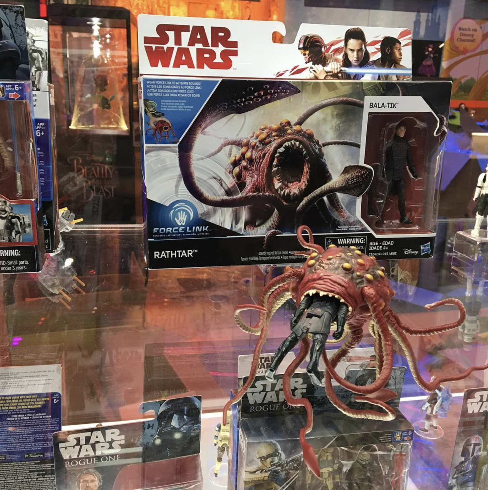 Hasbro Reveals New Sequel Trilogy Figures At SDCC | The Star Wars ...