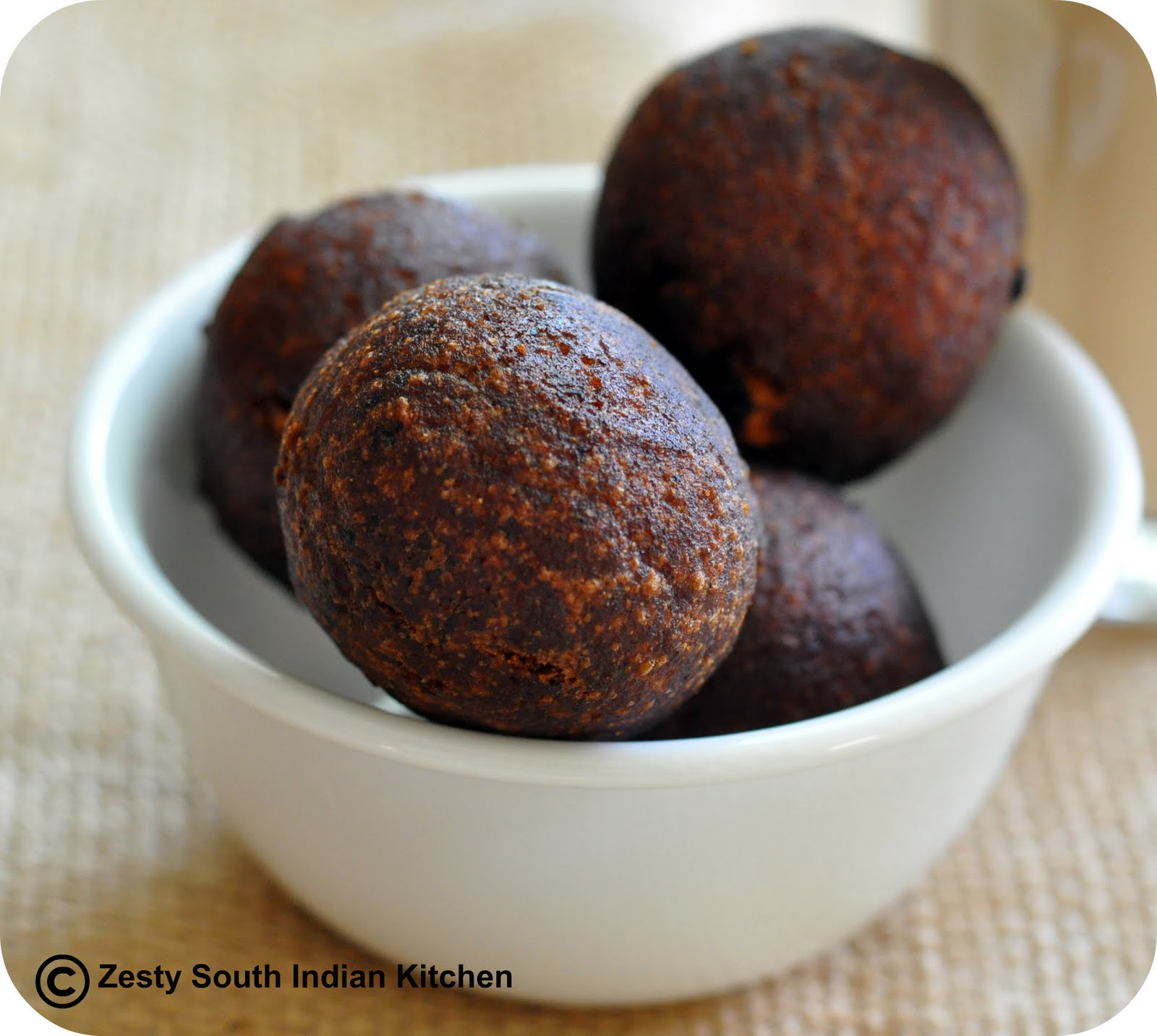 Undan Pori/Fried sweetened wheat flour balls - Zesty South Indian Kitchen