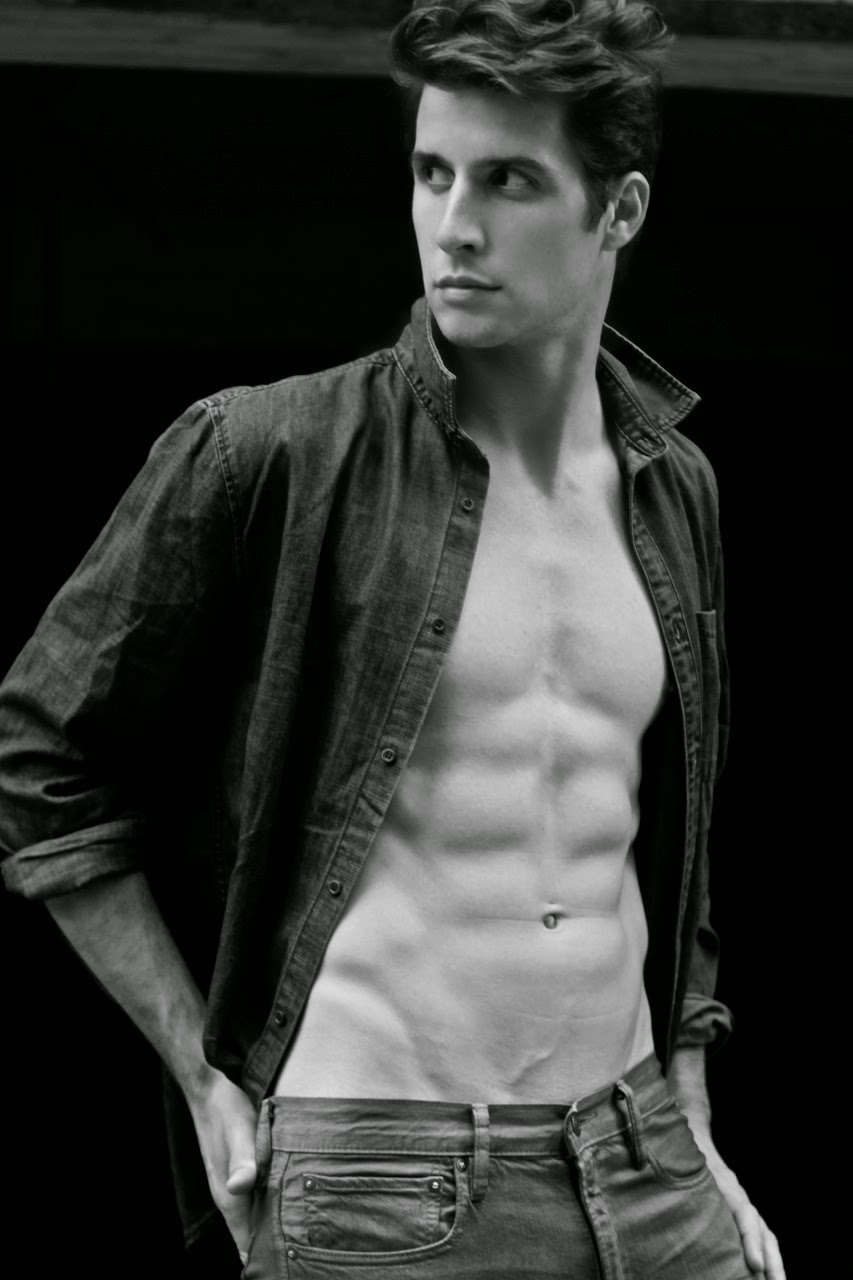 Models I Love - Interview with Eric EC Claussen | Charles' Book Nook