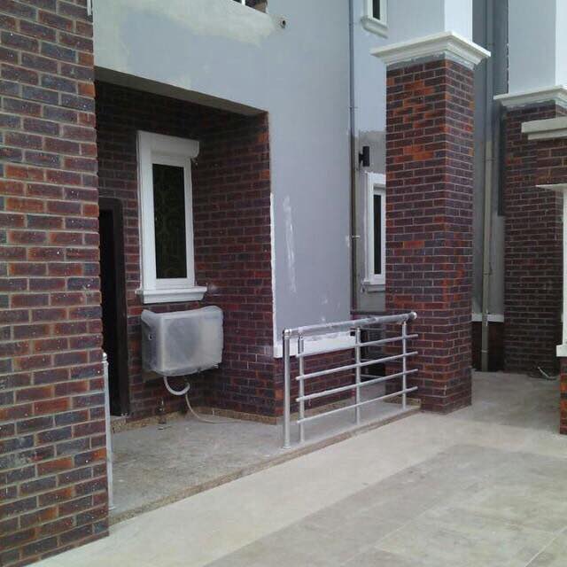 SOUTH AFRICAN BRICKS, SHIRAZ