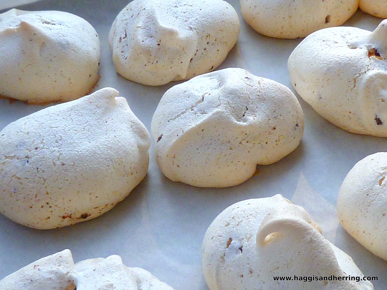 Recipes by the Haggis and the Herring: Chocolate Mint Macaroons