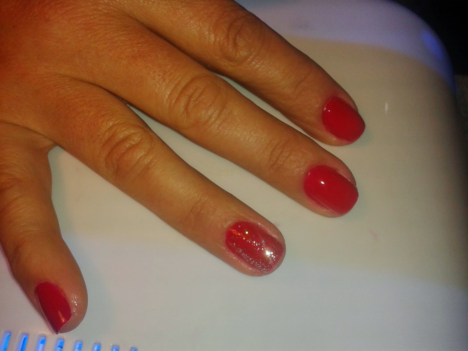 Gold Beauty: Unhas de gel VS gelinho