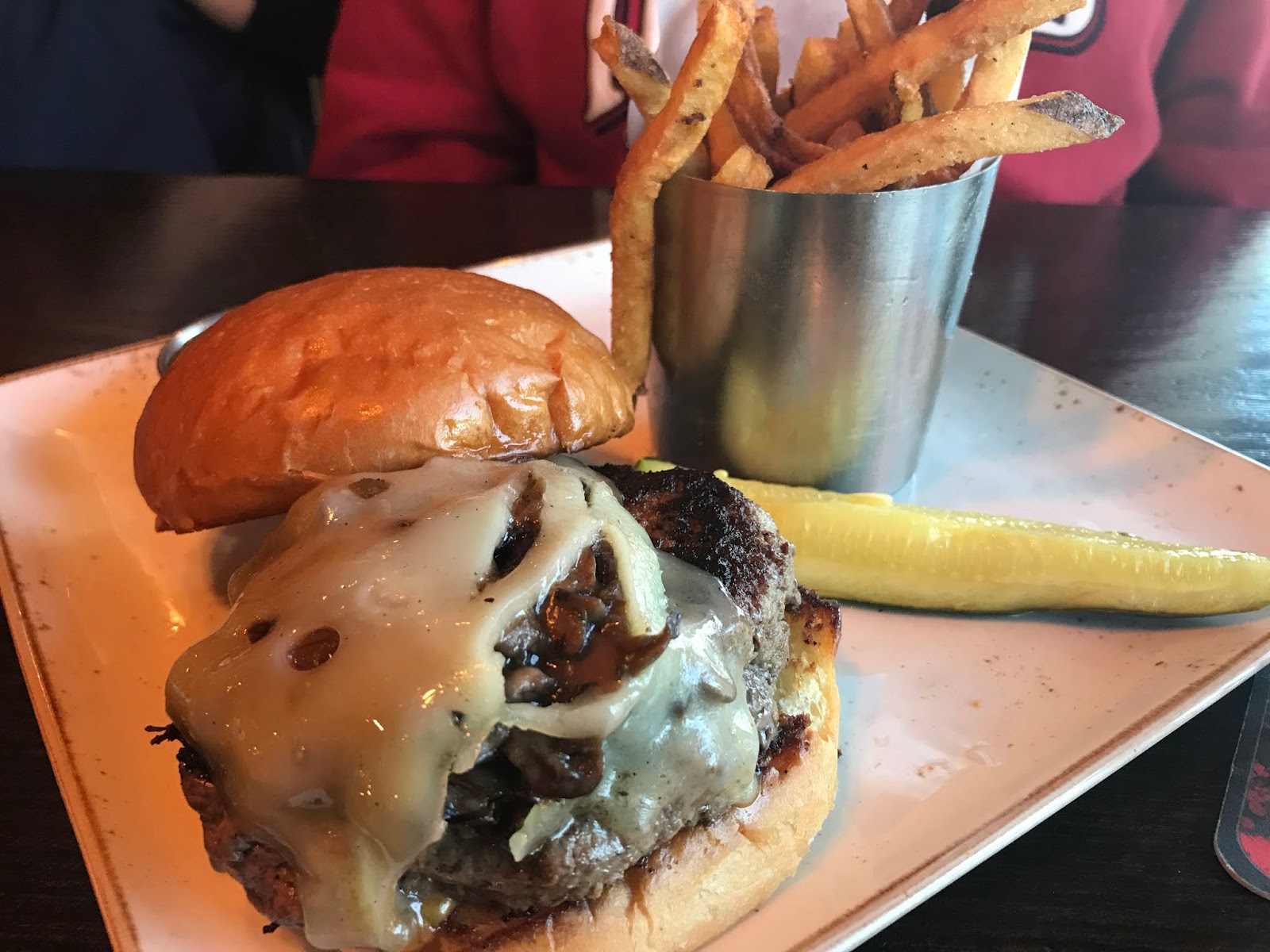 [Twin Cities - Minneapolis] Red Cow - MUST TRY BURGERS