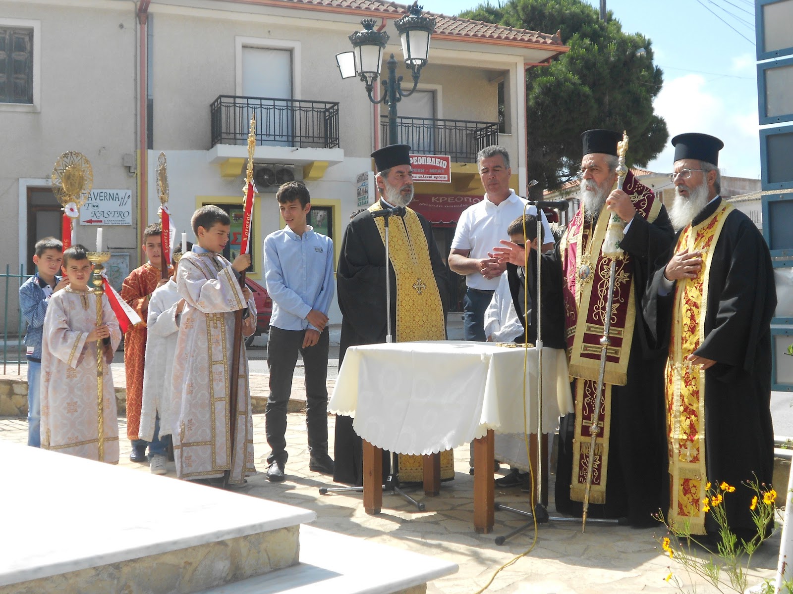 ΤΙΜΗΘΗΚΑΝ ΣΤΟ ΚΑΣΤΡΟ ΚΥΛΛΗΝΗΣ Ο ΚΩΝΣΤΑΝΤΙΝΟΣ ΠΑΛΑΙΟΛΟΓΟΣ ΚΑΙ ΟΙ ...