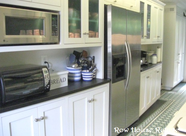 Row House Refuge: REAL Row House Kitchens