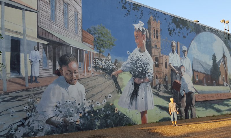 Wandering His Wonders: The Murals of Dothan, Alabama