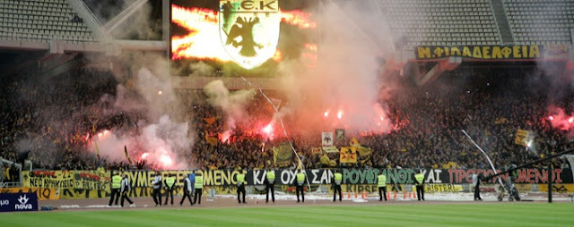 Το blog του Βύρωνα: ΣΤΑ ΓΗΠΕΔΑ ΣΤΙΣ ΠΛΑΤΕΙΕΣ ΠΑΝΤΟΥ... Η΄ ΕΜΕΙΣ Η΄ ΑΥΤΟΙ...