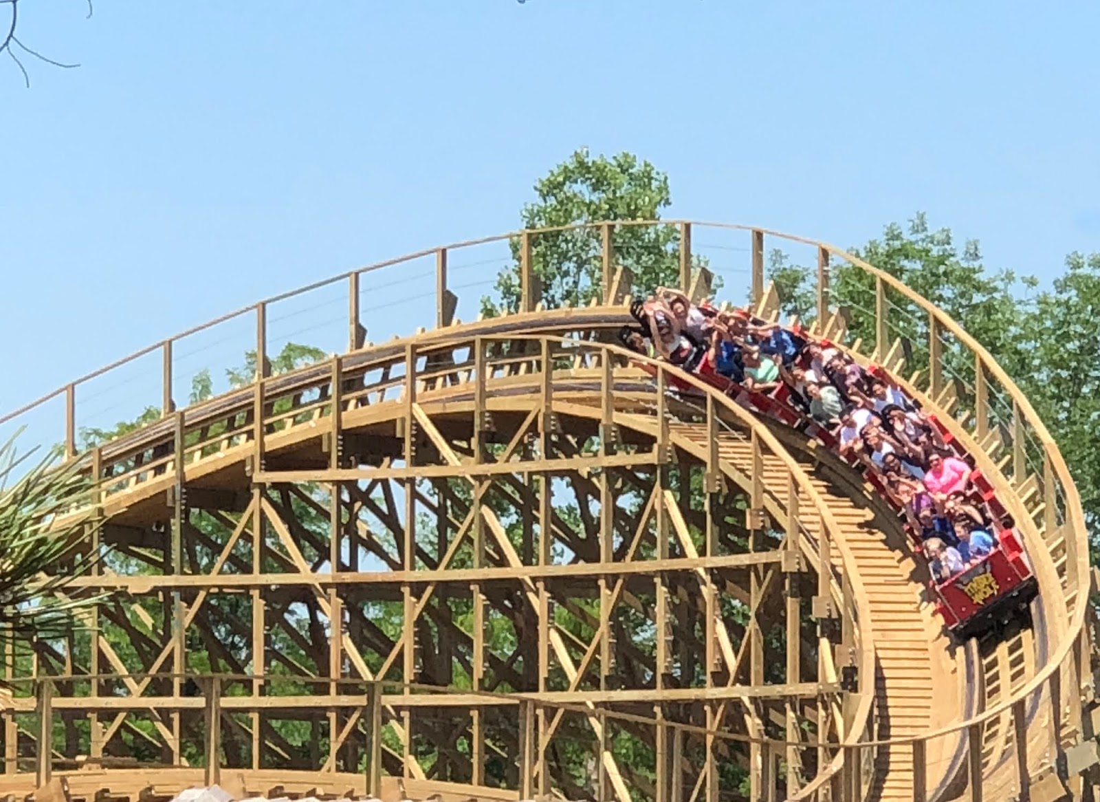Worlds of Fun.Org: The New and Improved Timber Wolf: A Review