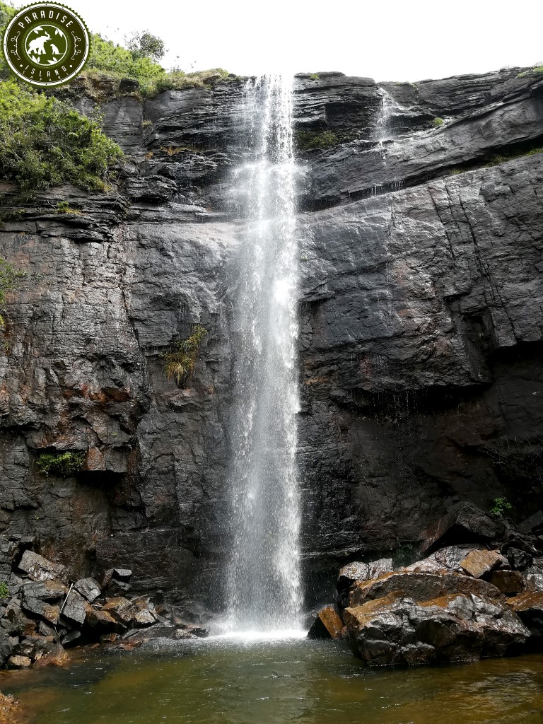 Safari Sri Lanka: Kota ganga waterfall in Knuckles Mountain Range