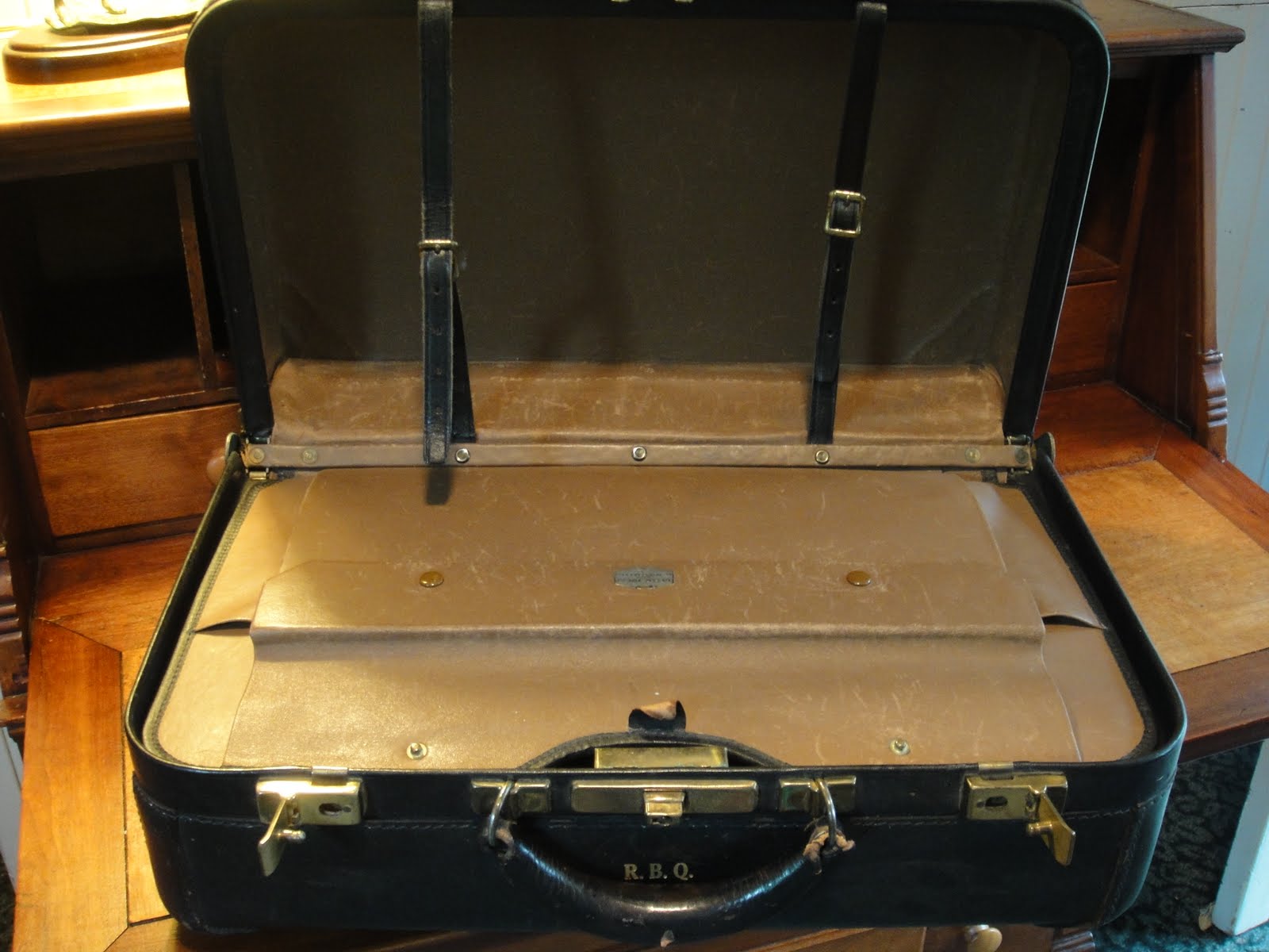 1893 Victorian Farmhouse: June 2011