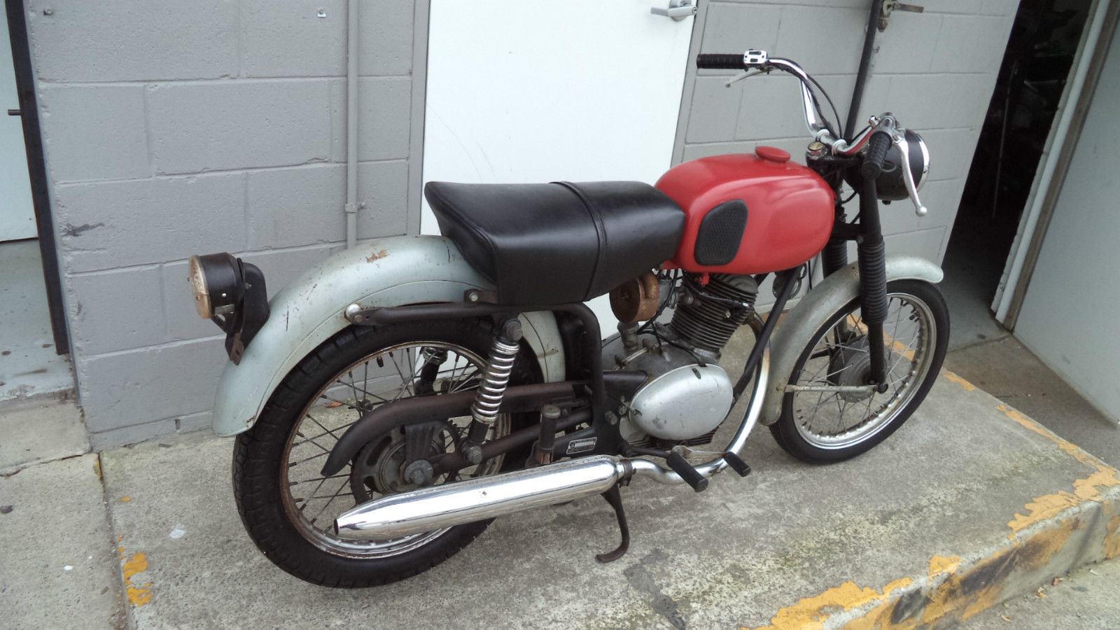 1967 Gilera 106SS - More of the for sale shots