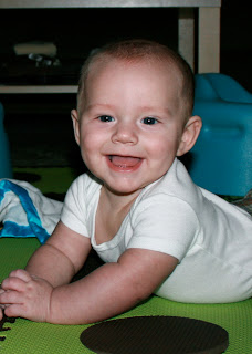 A Story Of Two Moms: Happy Linus & Magnet Babies