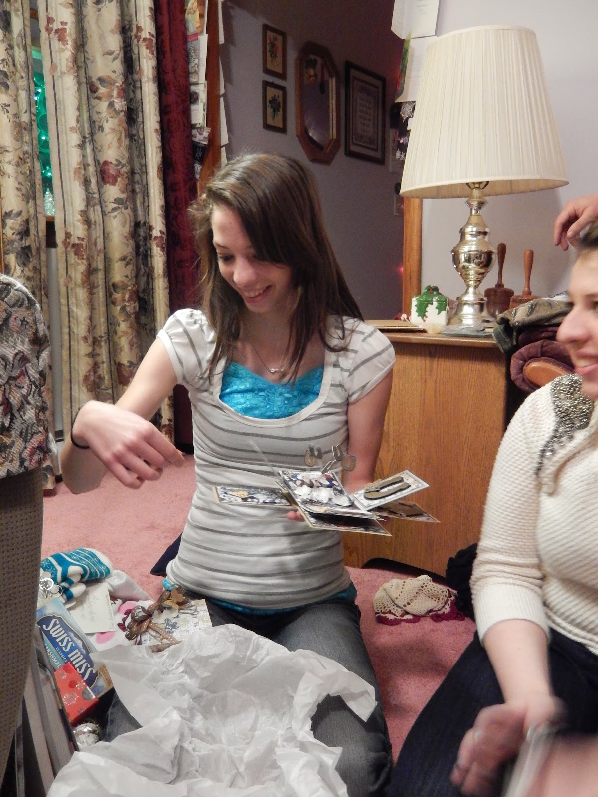 Eastunders Creations: Exploding Boxes for Cousins