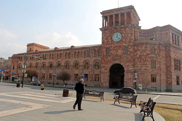 the viewing deck: Yerevan Morning City Tour and Departure