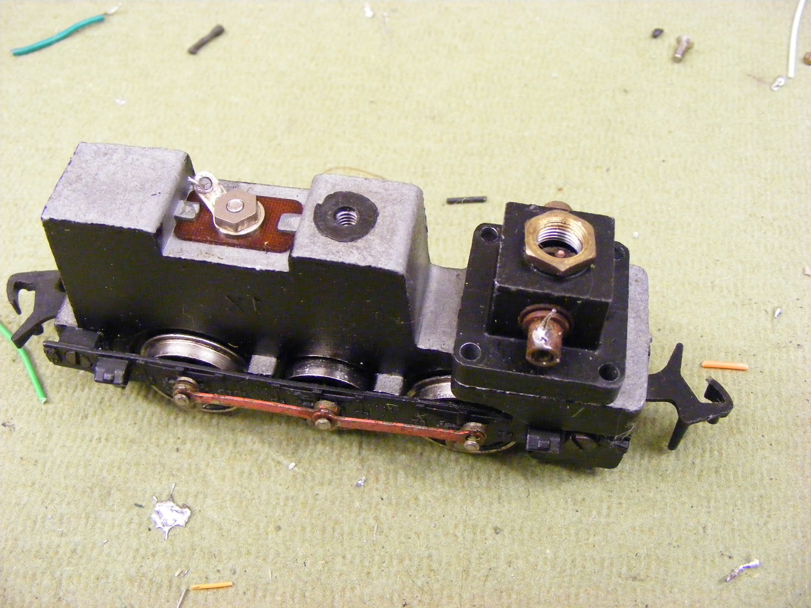 Hornby Dublo 3 Rail: DCC Conversion - How I converted a Ringfield motor