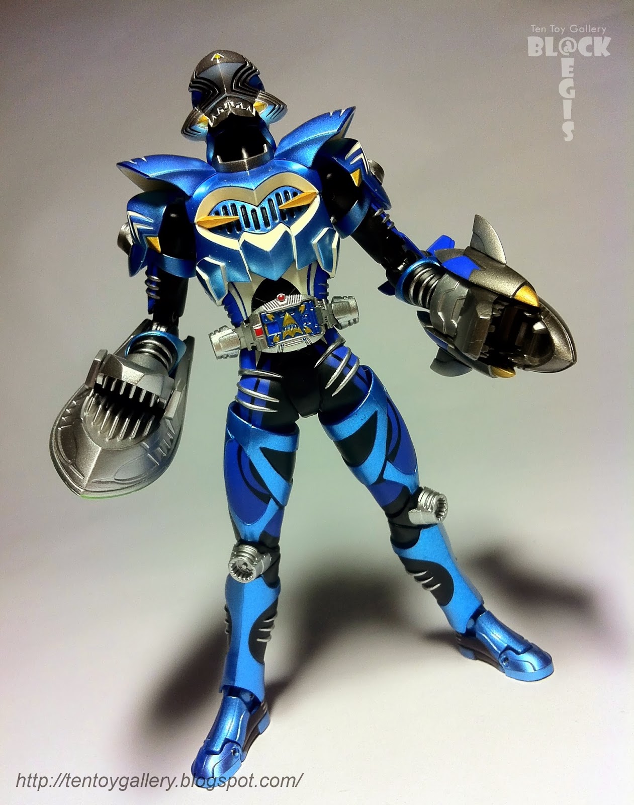 Ten Toy Gallery: Review: S.H.Figuarts Masked Rider Abyss
