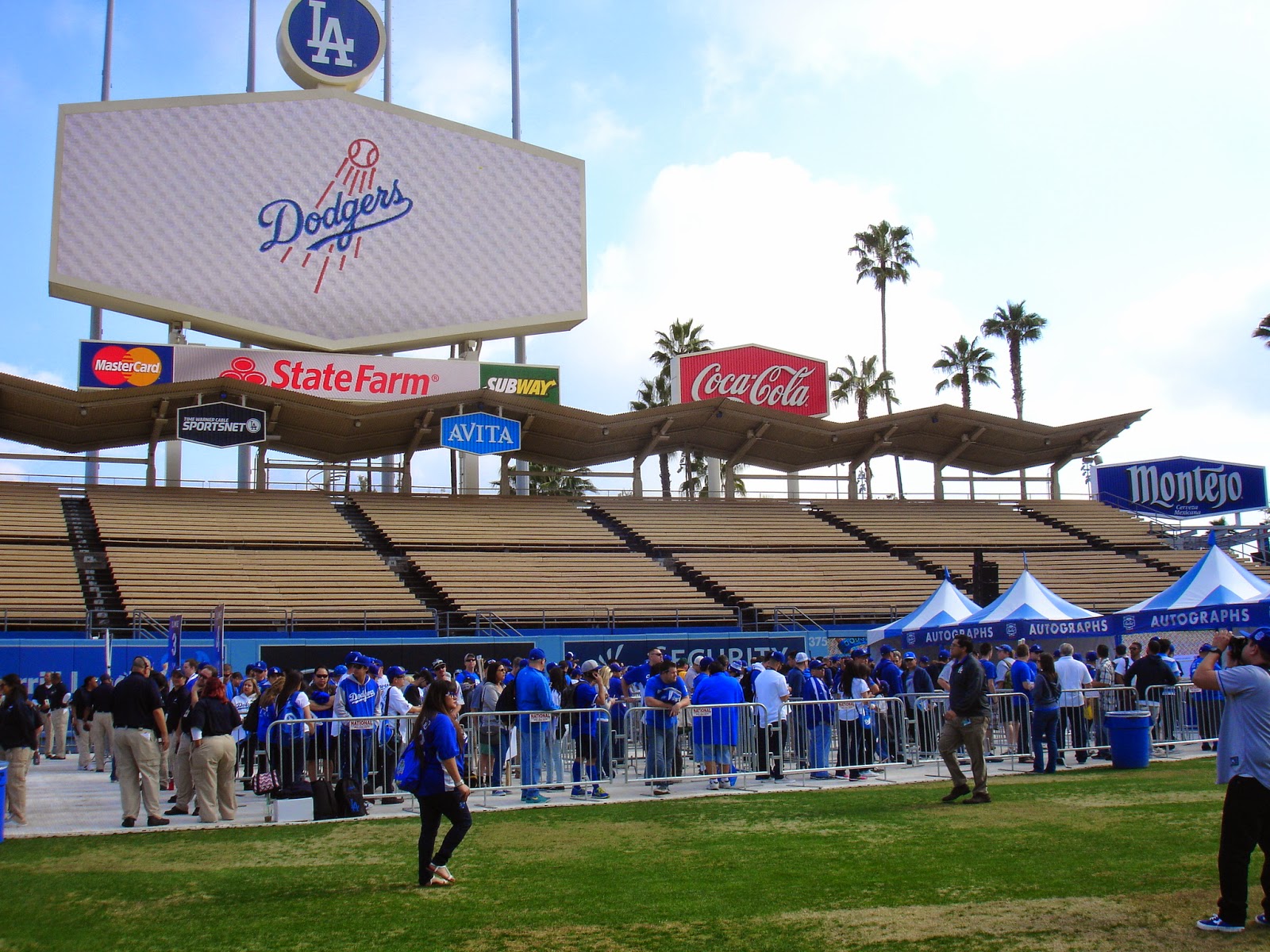 Dodgers Blue Heaven: A 2015 Dodger FanFest Roundup - Links and Photos
