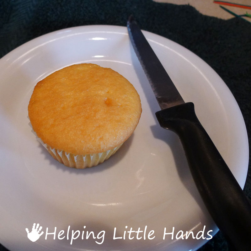 Pieces by Polly: Clover Cut-Out Cupcakes from a Heart Cookie Cutter