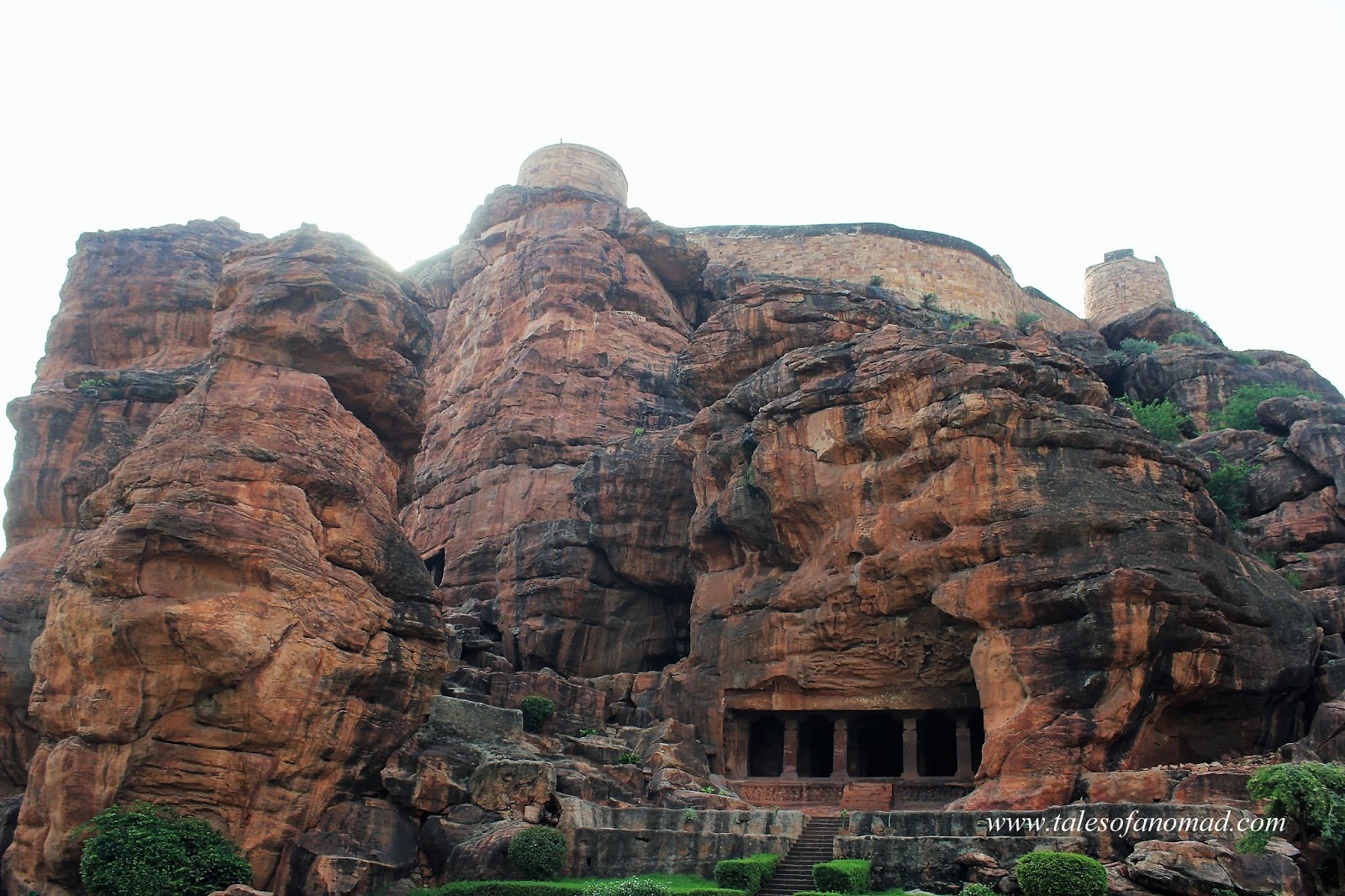 Tales Of A Nomad: Badami, Pattadakal and Aihole- A throwback to the ...