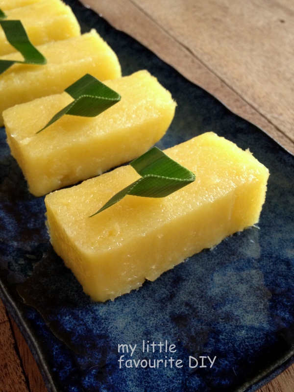 thai-style steamed tapioca cake