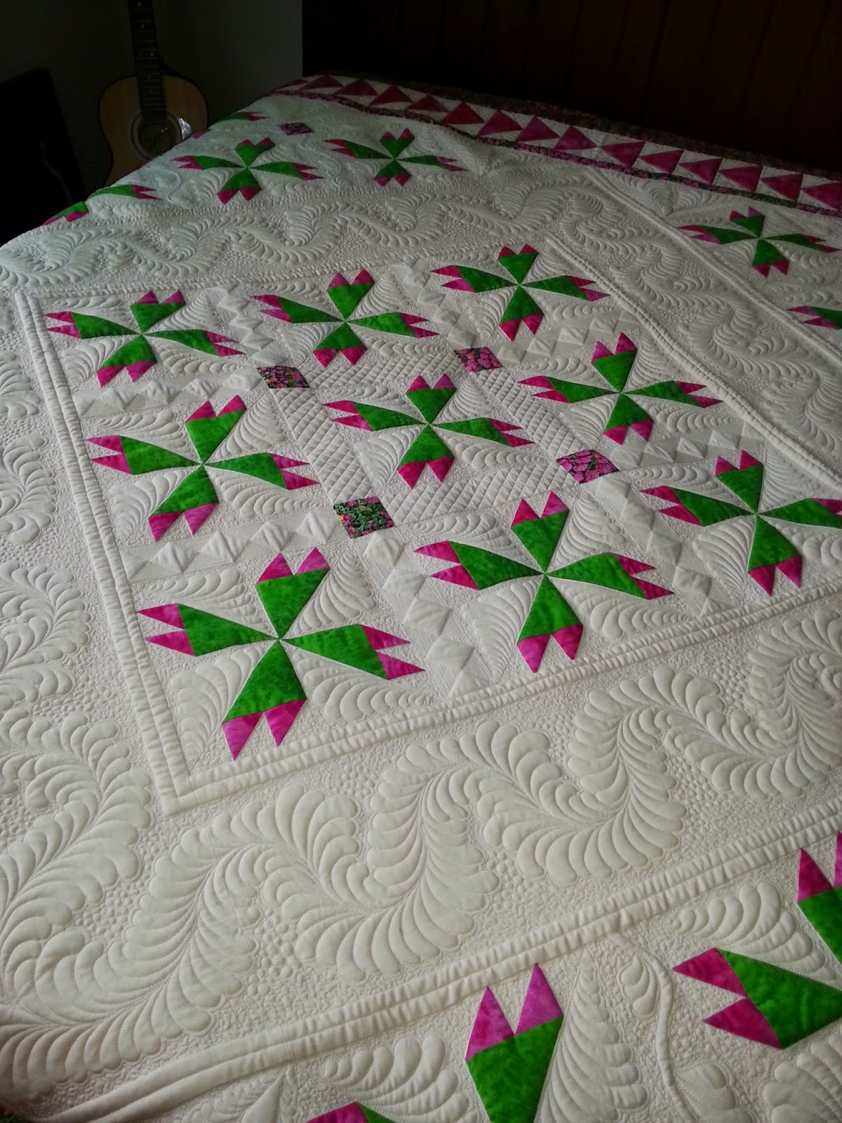 I dew quilting: Barbara's quilt, Rosebud